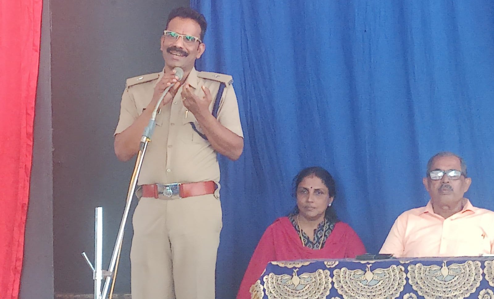 Janamaithri police organized an anti-drug awareness drama camp at ...
